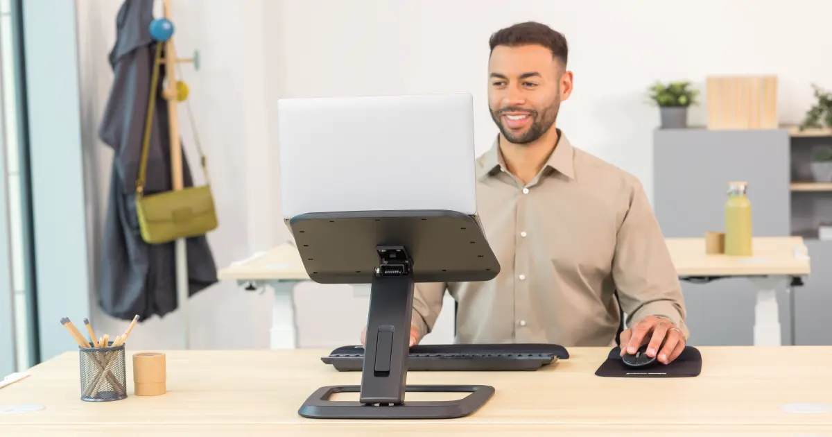 How to Sit Ergonomically with a Laptop – Avoiding Back & Neck Pain ...